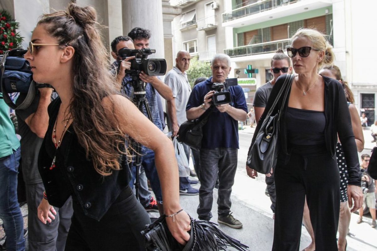 Μάρθα Κουτουμάνου: Θύμισε Ζωή [pics]