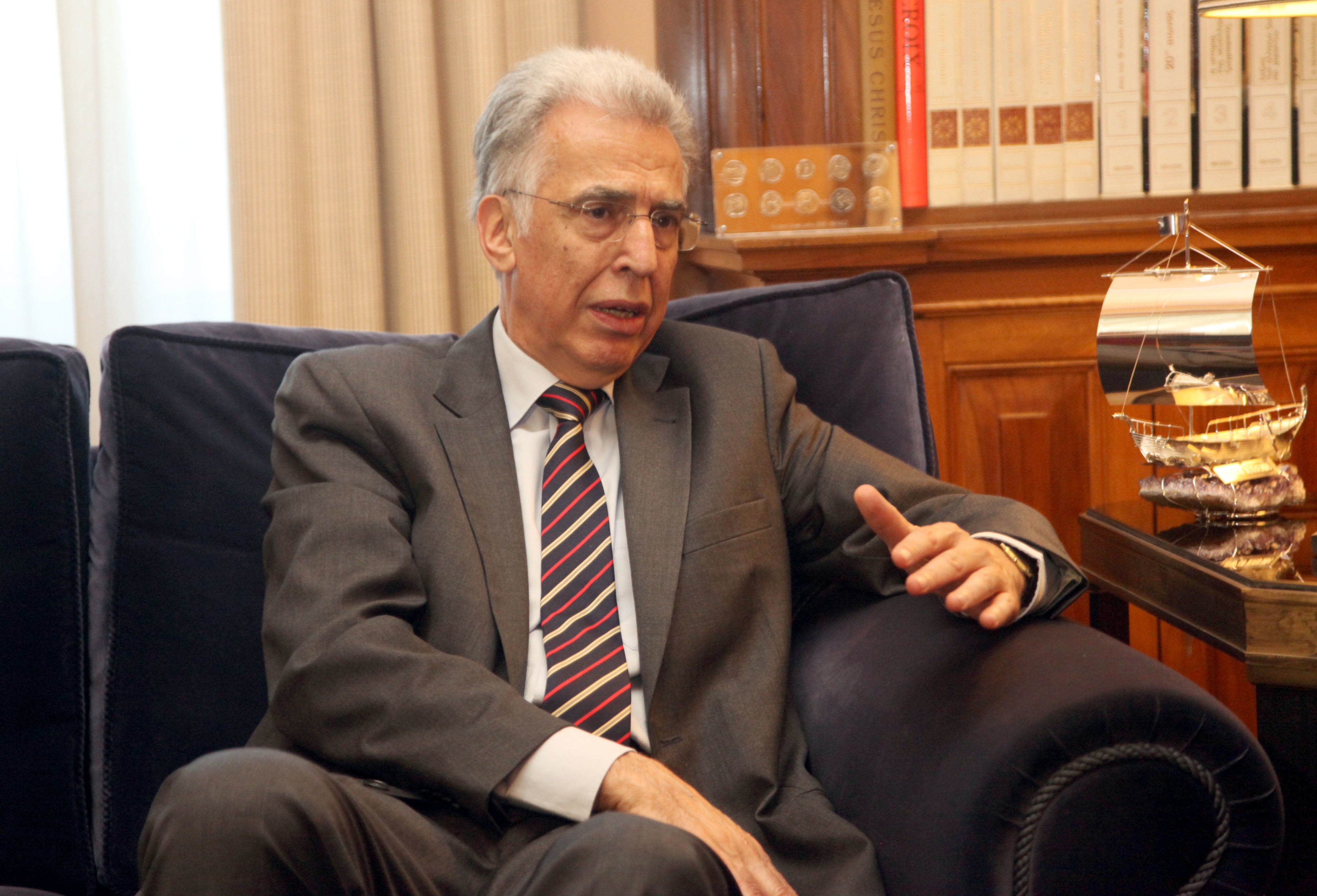 Αποχωρεί ο Νικηφόρος Διαμαντούρος από Ευρωπαίος Διαμεσολαβητής