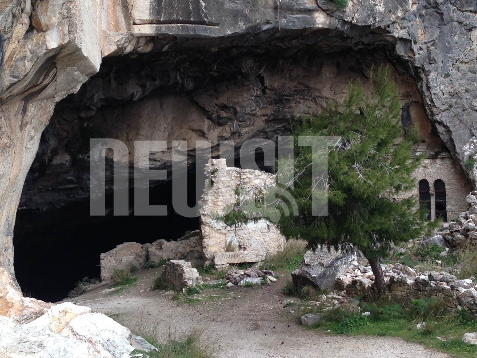 Η θρυλική σπηλιά του λήσταρχου Νταβέλη - ΕΚΠΛΗΚΤΙΚΕΣ ΦΩΤΟ