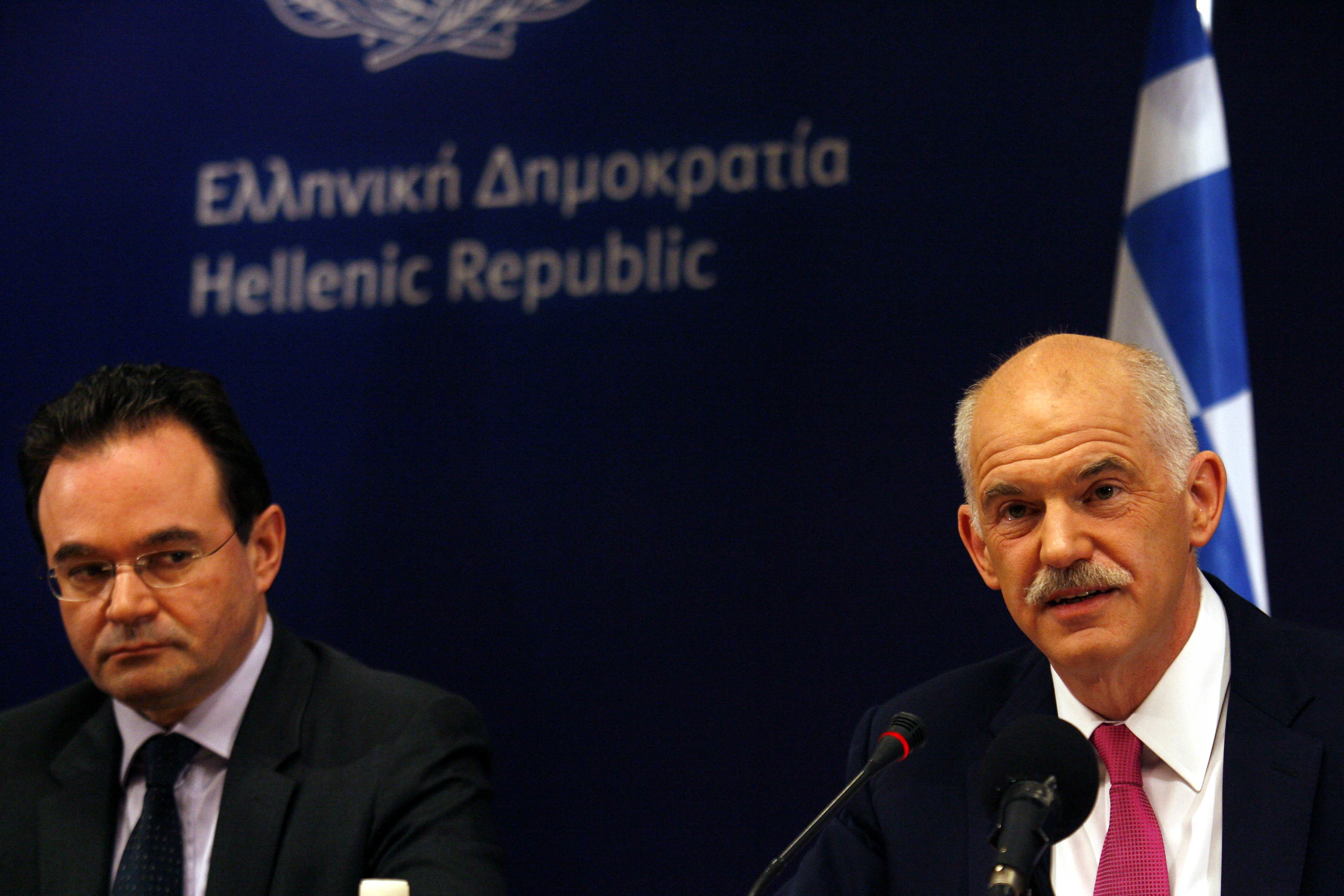 Δραματικό διάγγελμα Παπανδρέου – Δεν θίγεται ο ιδιωτικός τομέας ...