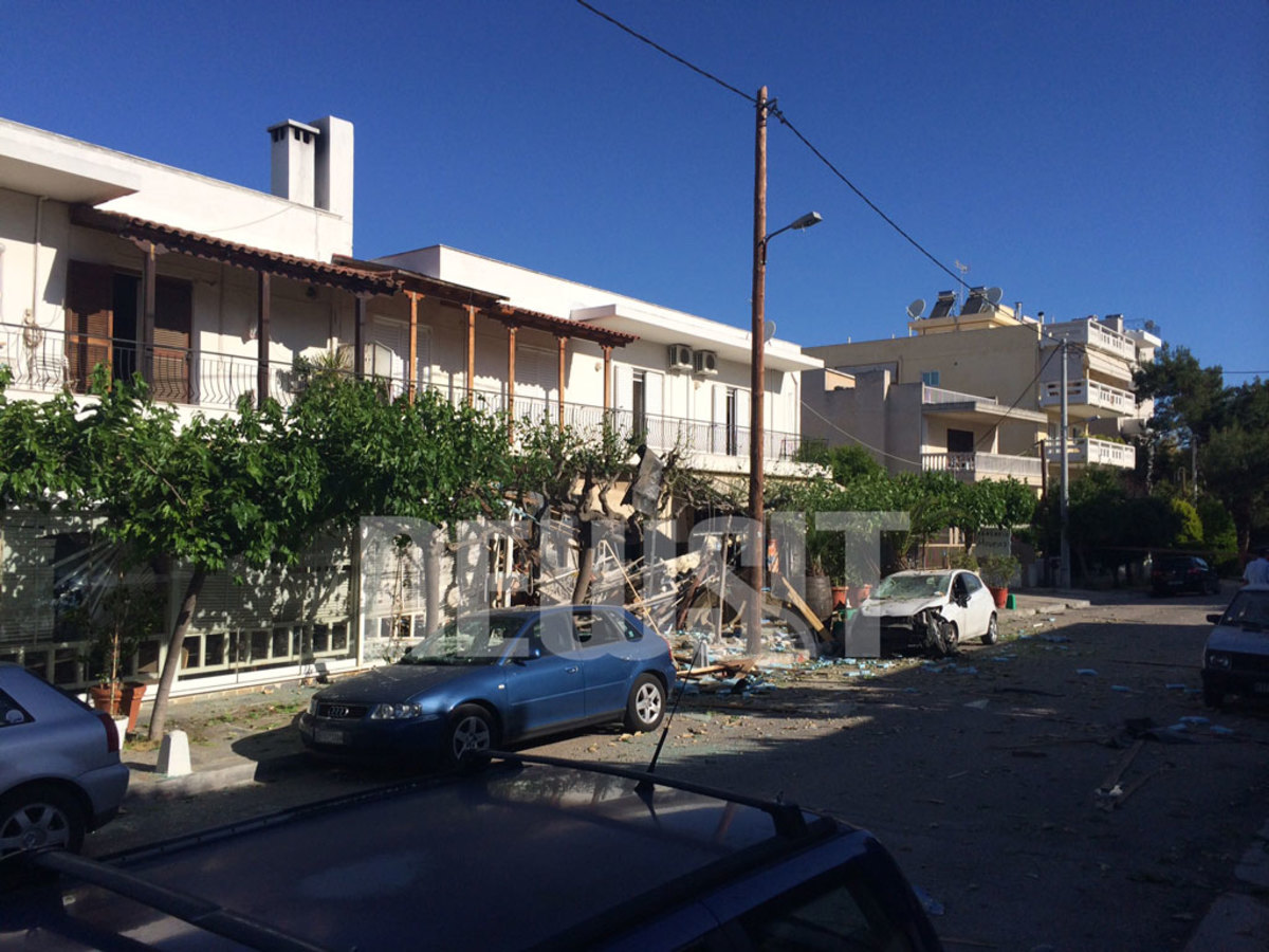 Βομβαρδισμένο τοπίο η γειτονιά στη Ν. Ερυθραία από ισχυρότατη έκρηξη σε ...