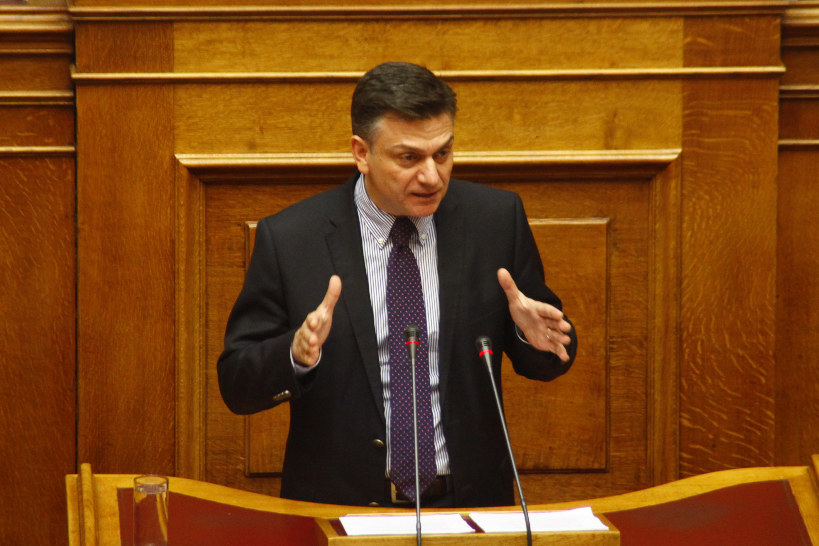 Θ.Μωραΐτης στο ΣΚΑΪ: Δεν θα ψηφίσω τις αλλαγές για το γάλα - Δεν θέλω ...