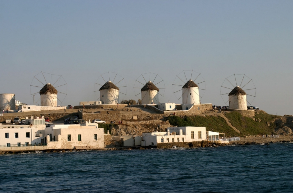 Θα ξετινάξουν εστιατόρια και κλαμπ της Μυκόνου