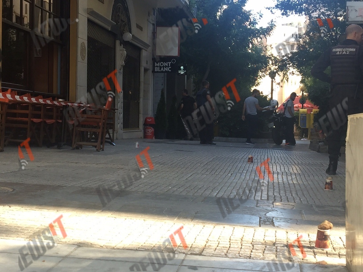 Σκηνές φαρ ουέστ στο κέντρο της Αθήνας για... τα μάτια μιας γυναίκας ...