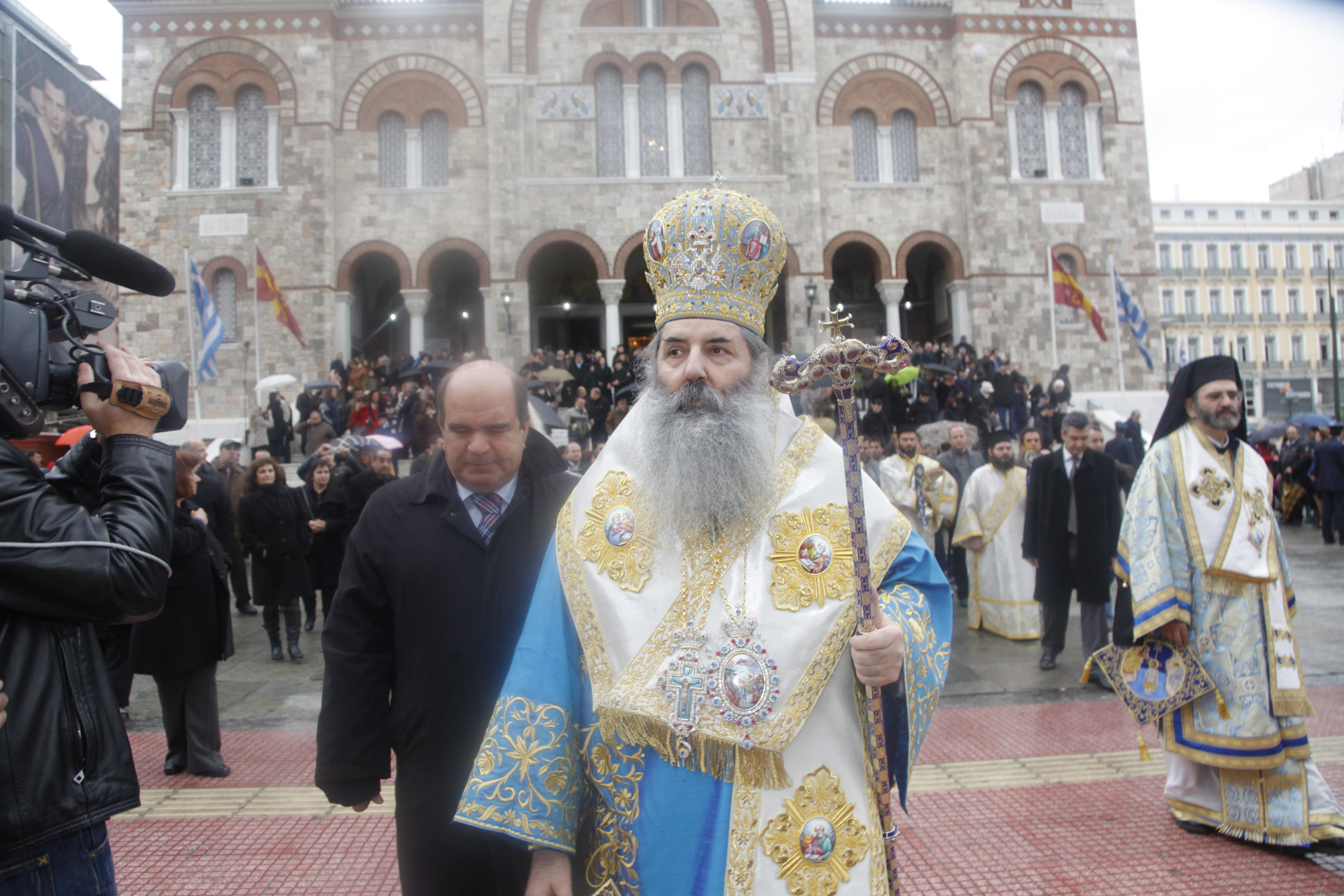 Πειραιώς Σεραφείμ: Στήριξε Κασιδιάρη, εξάψαλμος σε Χρυσή Αυγή και ...
