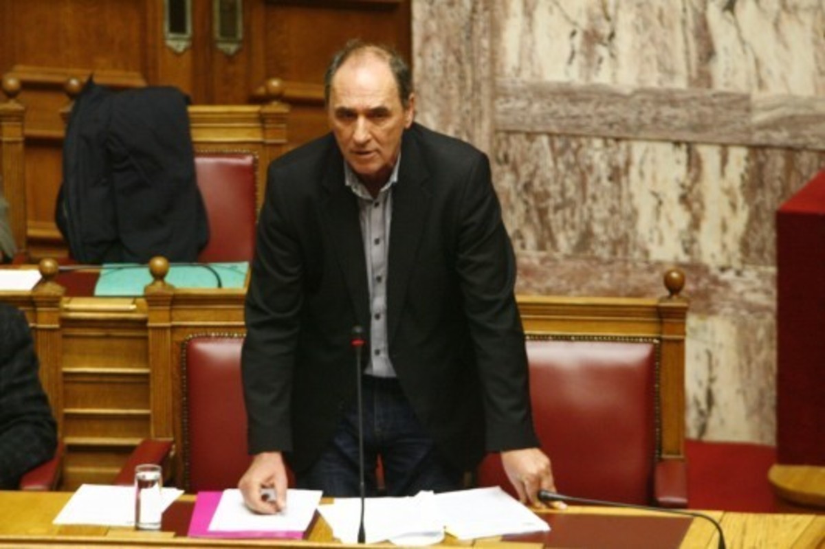 Το σχέδιο Σταθάκη για τα μη εξυπηρετούμενα δάνεια