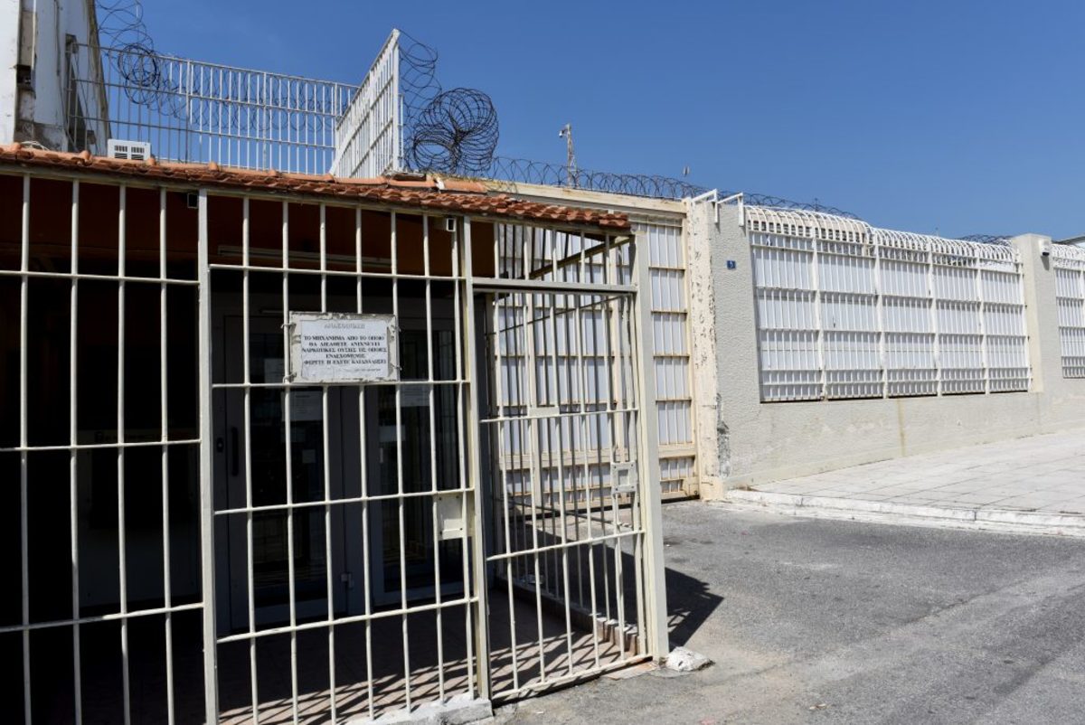 Φυλακές Κορυδαλλού: Ηρέμησαν τα "πνεύματα" - Επιστρέφει ο Κωνσταντίνος ...