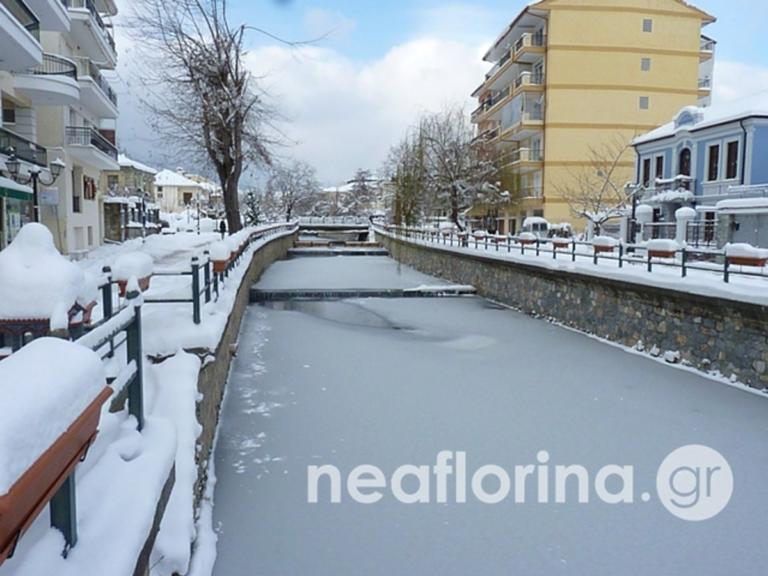 Φλώρινα: Πάγωσε μέχρι και ο ποταμός Σακουλέβας - Εντυπωσιακές εικόνες ...