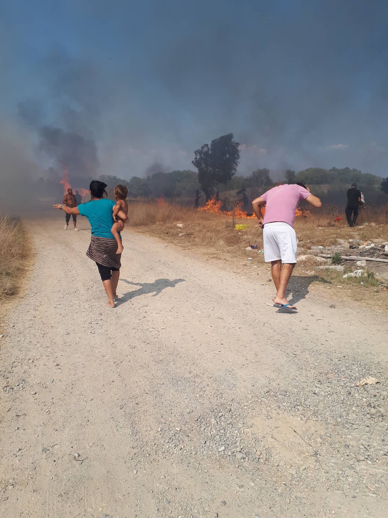 ΑΠΟ ΚΑΤΑΥΛΙΣΜΟ ΡΟΜΑ ΞΕΚΙΝΗΣΕ Η ΦΩΤΙΑ! ΚΑΗΚΑΝ ΠΑΡΑΠΗΓΜΑΤΑ ΤΟΥΣ – ΣΕ ...