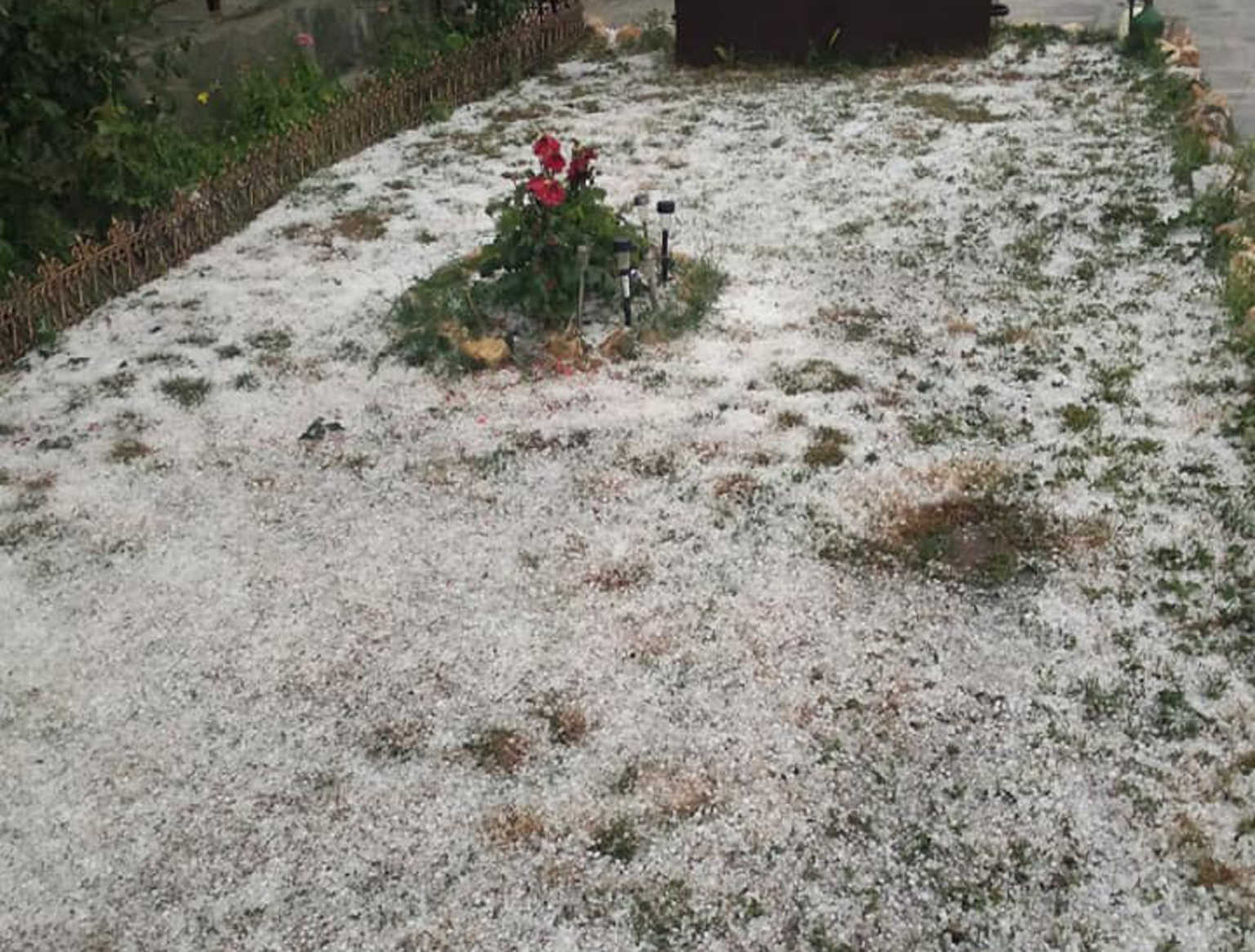 Χαλάζι σαν… χιόνι Ιούλιο μήνα (φώτος+βίντεο) - iRafina