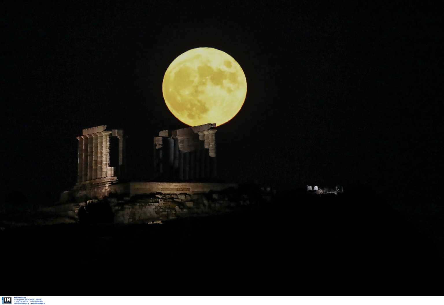 Αυγουστιάτικη Πανσέληνος: Καθηλώνουν οι πρώτες εικόνες από το ολόγιομο ...