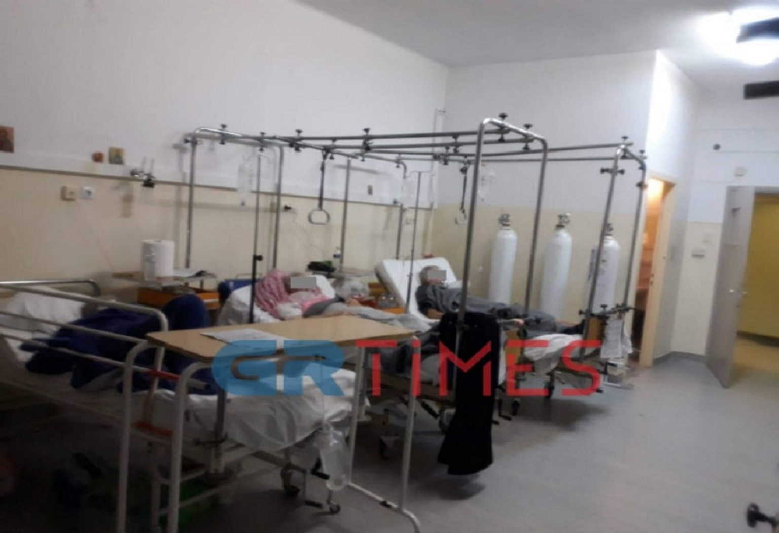 Εικόνες σοκ στο νοσοκομείο Κιλκίς! Διασωληνωμένοι με κορονοϊό εκτός ΜΕΘ ...