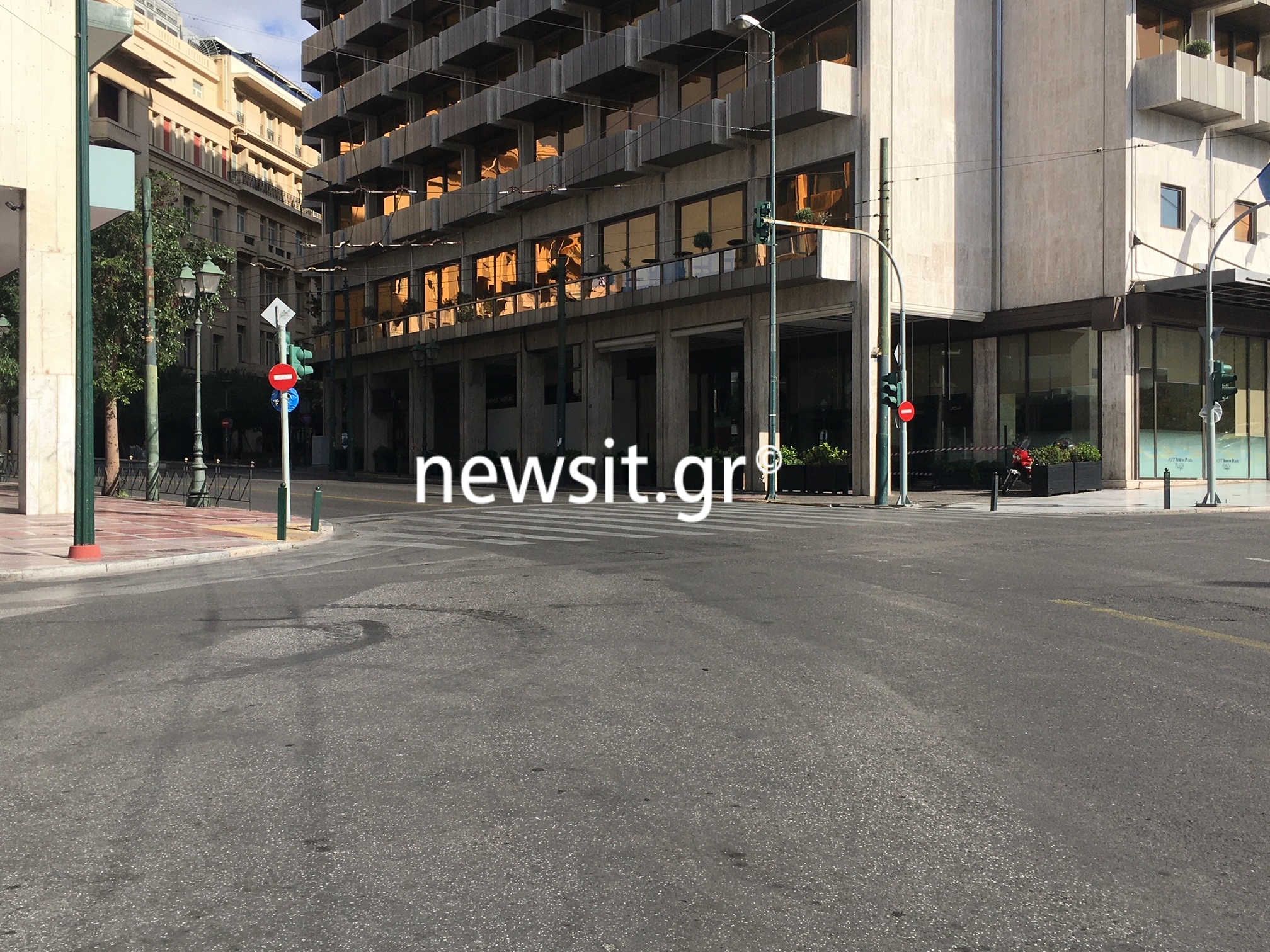 Πόλη "φάντασμα" η Αθήνα - Πρωτόγνωρες εικόνες από την... πρεμιέρα του ...