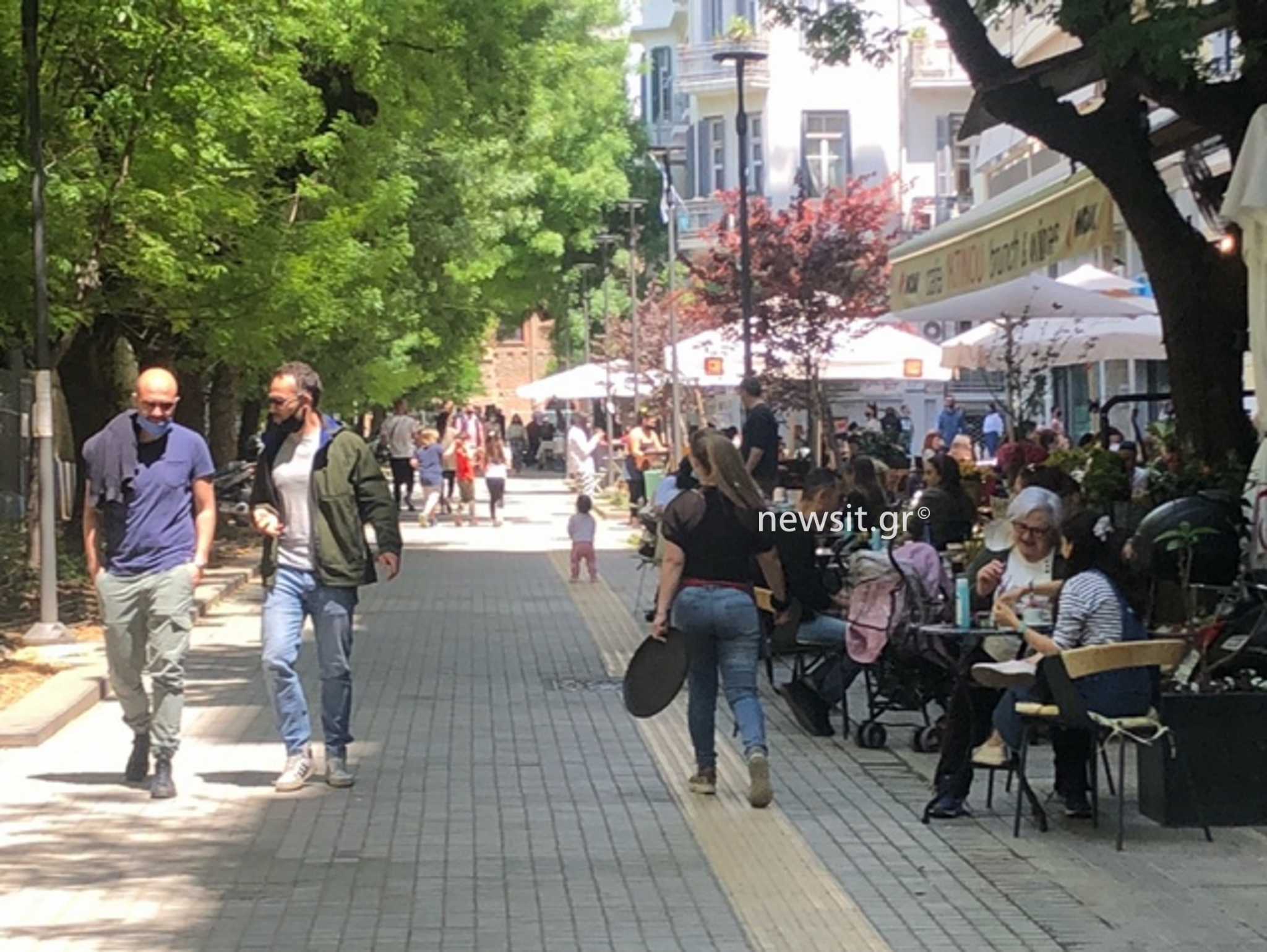 Θεσσαλονίκη: «Φίσκα» οι καφετέριες και σήμερα (pics)