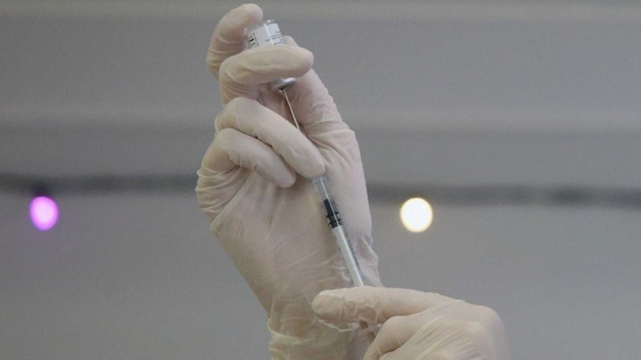 Εμβόλιο Pfizer: Υψηλά τα αντισώματα κατά του κορονοϊού 5 μήνες μετά