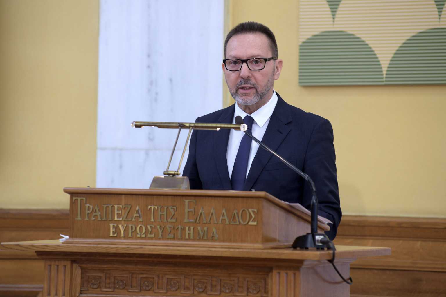 Γιάννης Στουρνάρας στο Bloomberg: Αν δεν υπήρχε η πανδημία η Ελλάδα θα ...
