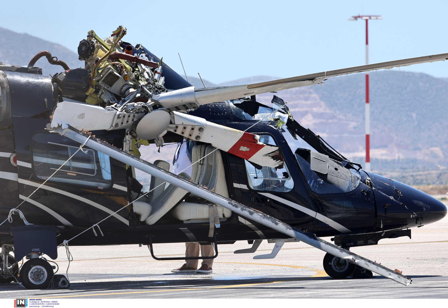 Σπάτα: Νέες εικόνες από το ελικόπτερο που πήρε φωτιά στο Ελευθέριος ...