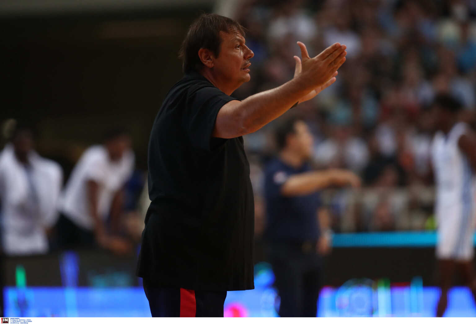 Εργκίν Αταμάν: Μπήκε σε έξαλλη κατάσταση στο παρκέ και αποβλήθηκε από ...