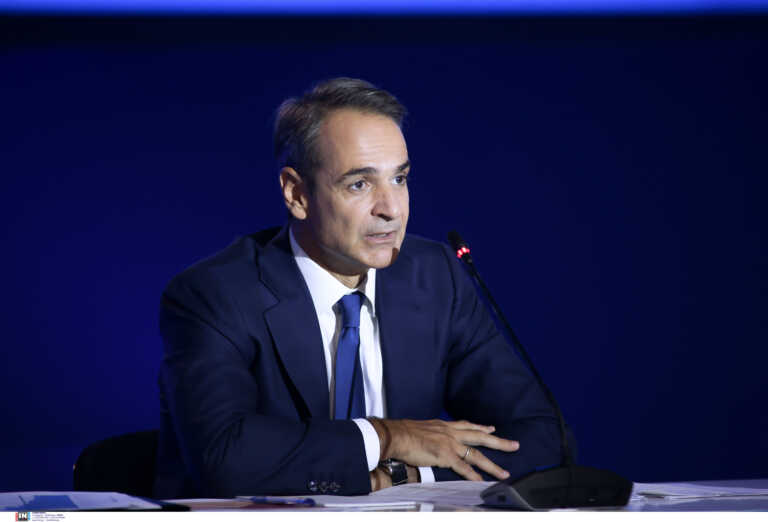 Συνέντευξη Τύπου Μητσοτάκη: Παρέμβαση στην αντλία πετρελαίου για να ...