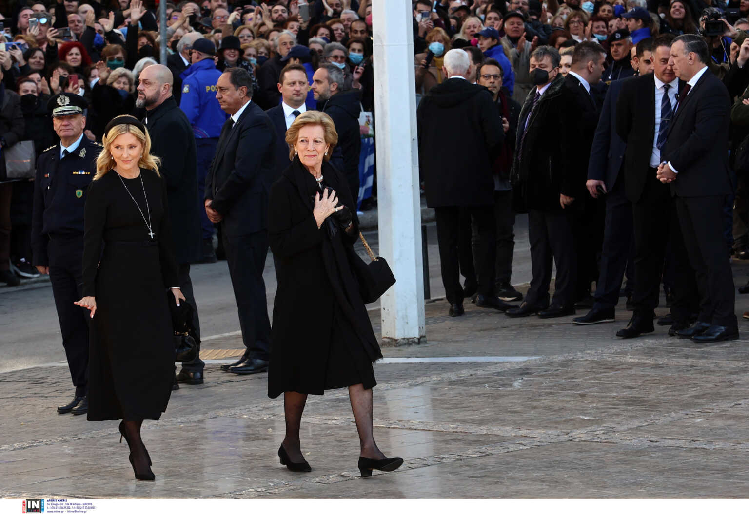 Κηδεία τέως βασιλιά Κωνσταντίνου: Ύστατο χαίρε στον τελευταίο μονάρχη ...