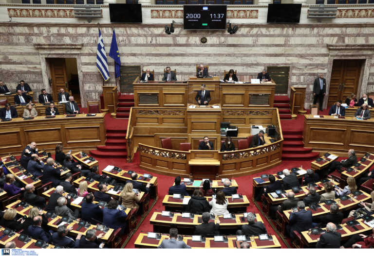 Σκοτωμός για το Μάτι στη Βουλή - «Δεν υπήρχε τσίπα σε κανέναν να ...