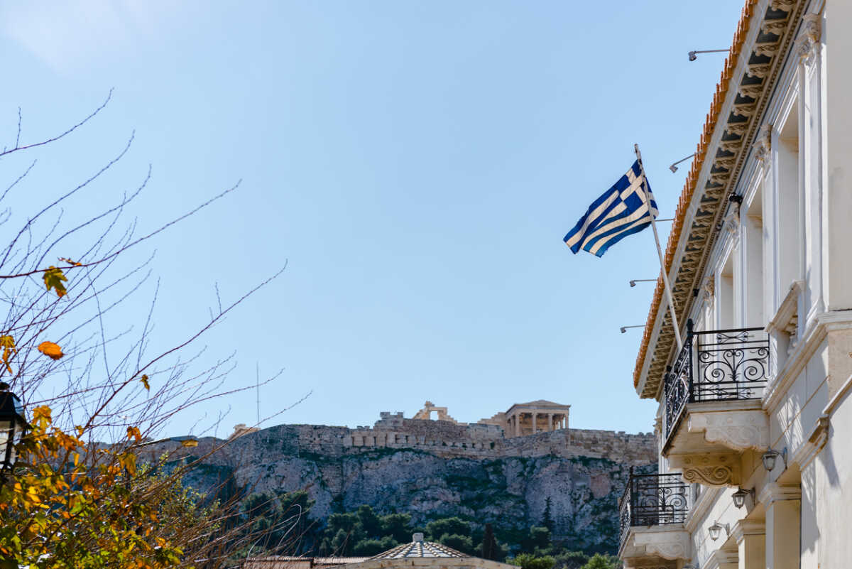 Ελληνική Σημαία: H ιστορία, η σημασία και οι κανόνες του Εθνικού μας ...