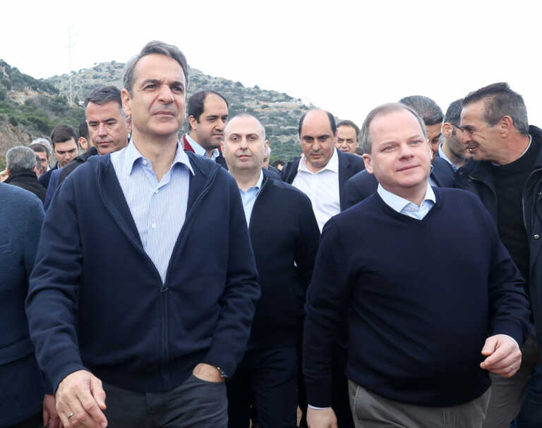 Σύγκρουση τρένων στην Λάρισα: Πηγαίνουν στα Τέμπη ο Κυριάκος Μητσοτάκης ...