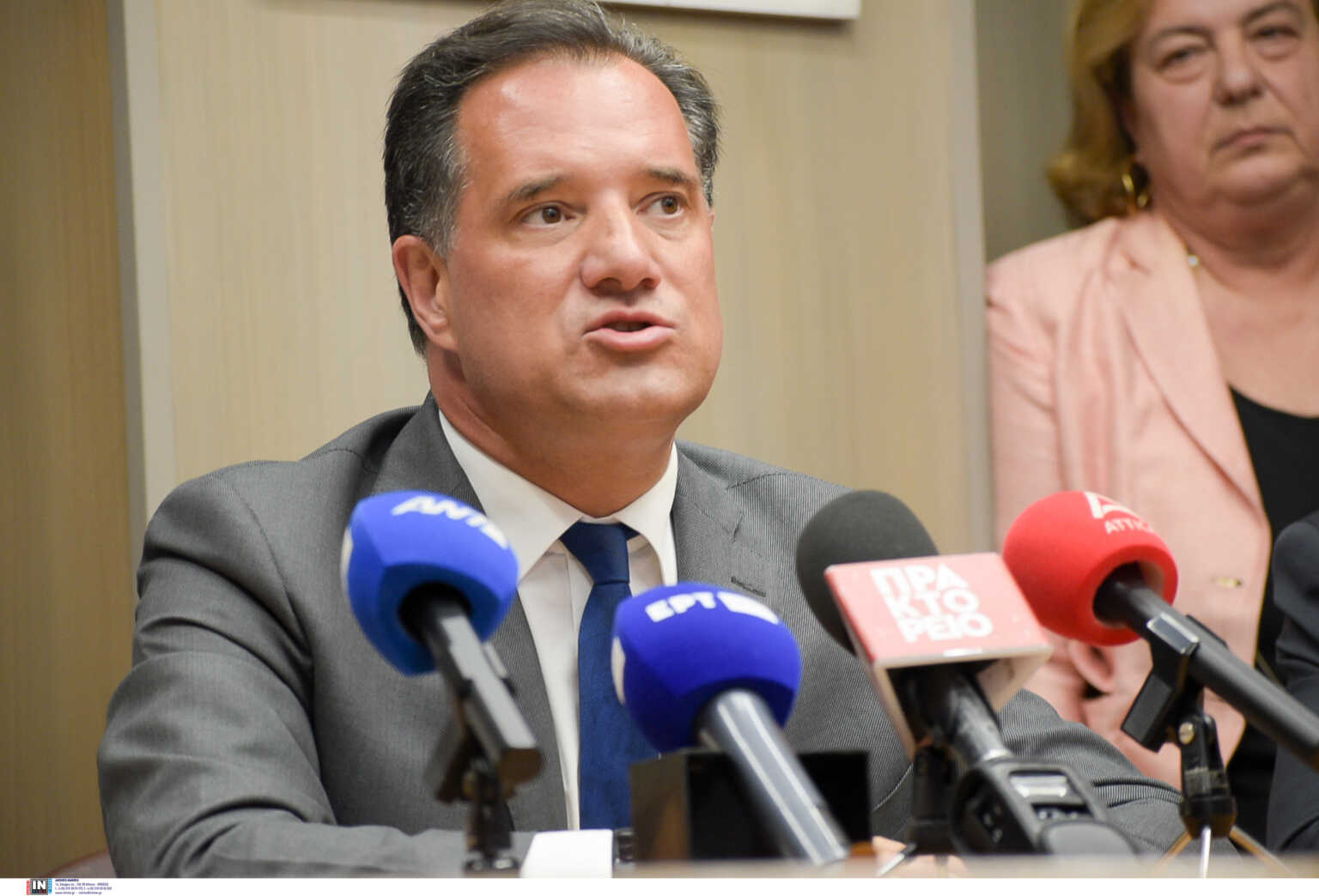Άδωνις Γεωργιάδης: Οι τριετίες θα «ξεπαγώσουν» όταν η ανεργία ...