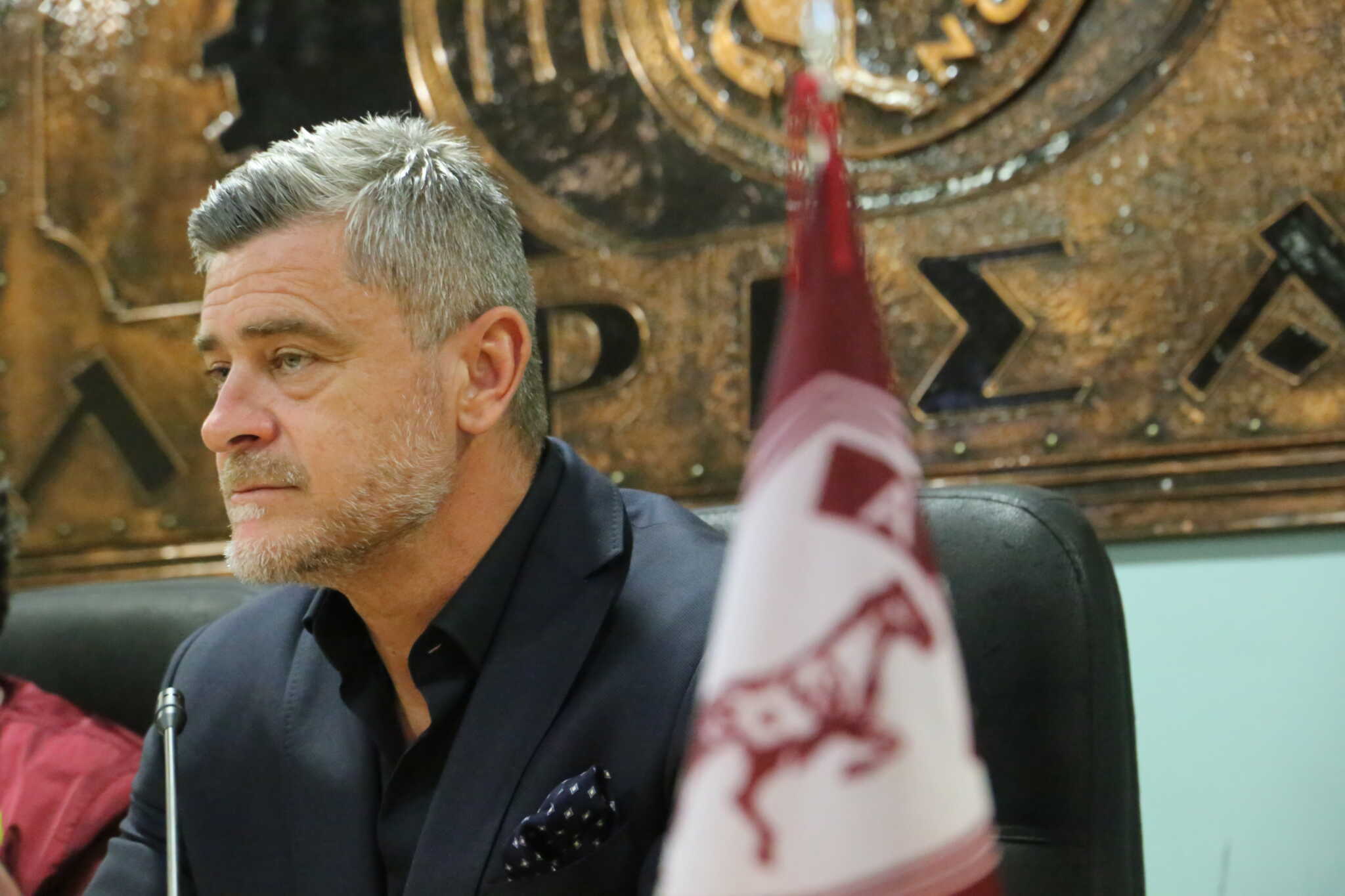 «Αν παραιτηθεί ο Παύλος Δερμιτζάκης, θα παραιτηθώ από πρόεδρος της ΑΕΛ ...