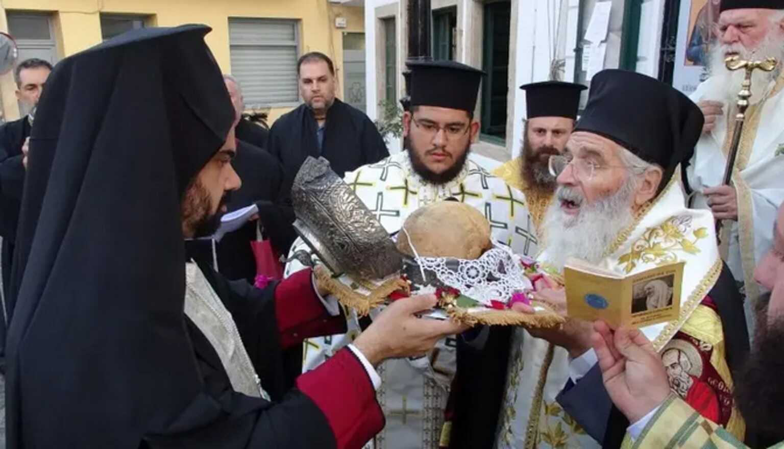 Αγία Γαβριηλία: Στη Λέρο η Τίμια Κάρα της - Οι εικόνες και οι στιγμές ...