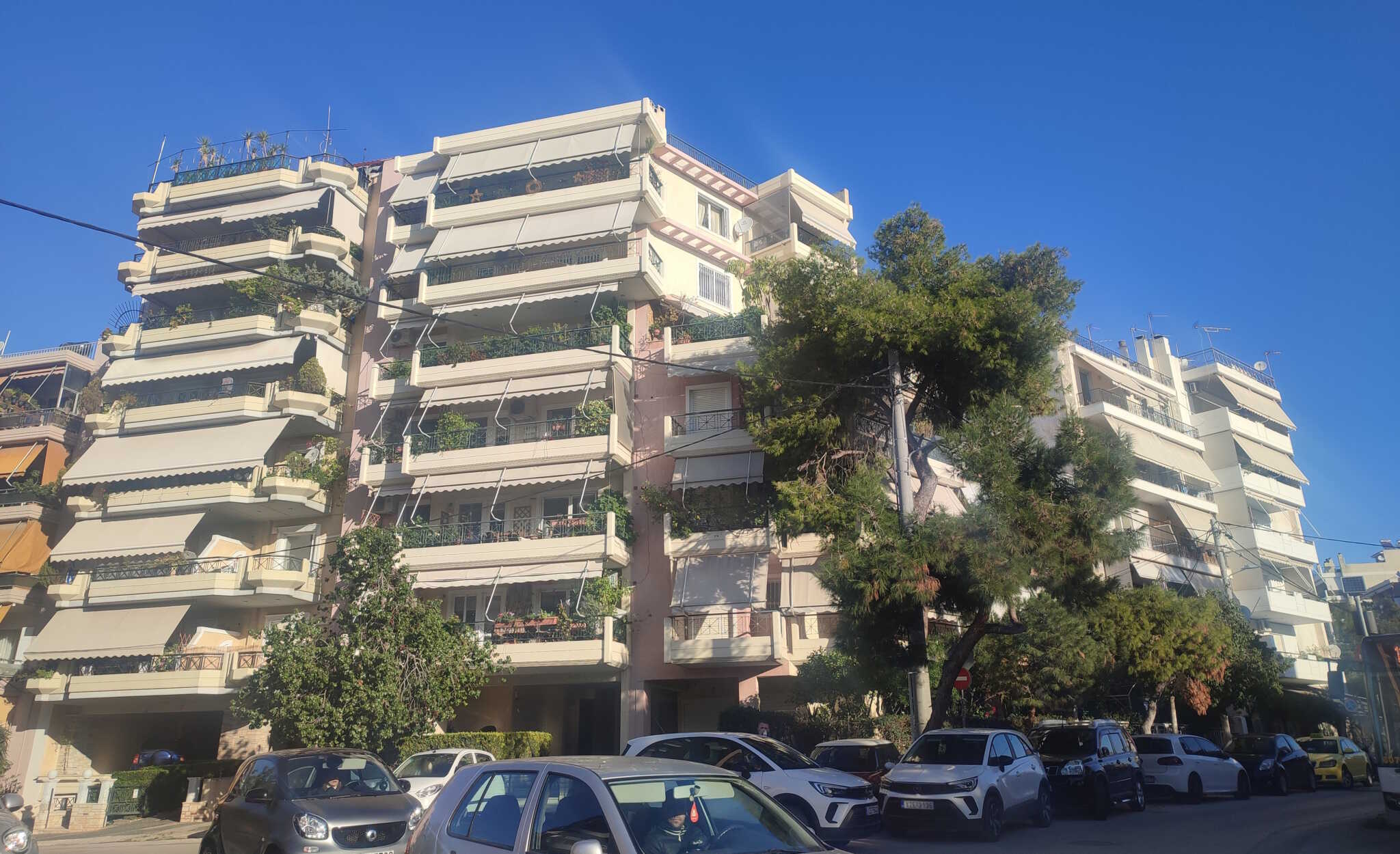 Νέα Σμύρνη: Συχνοί οι άγριοι καυγάδες μεταξύ των αδερφών - Είχαν ...