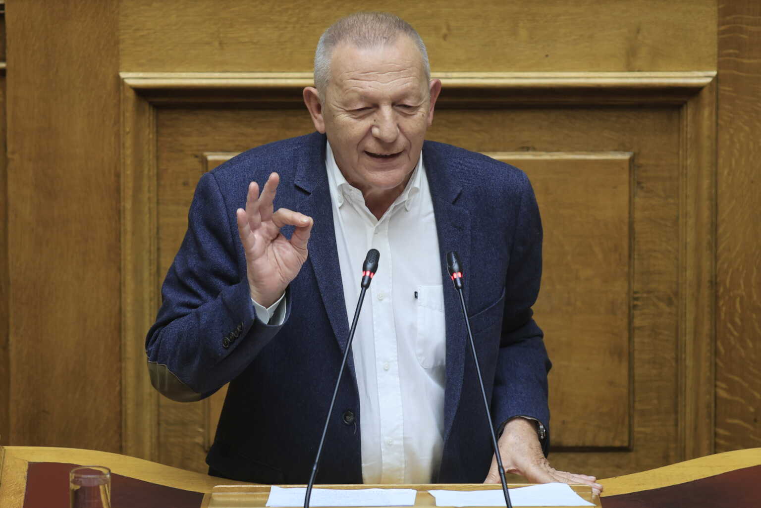 Παφίλης για επιστολική ψήφο: «Νάντια Κομανέτσι» η στάση των ΣΥΡΙΖΑ και ...