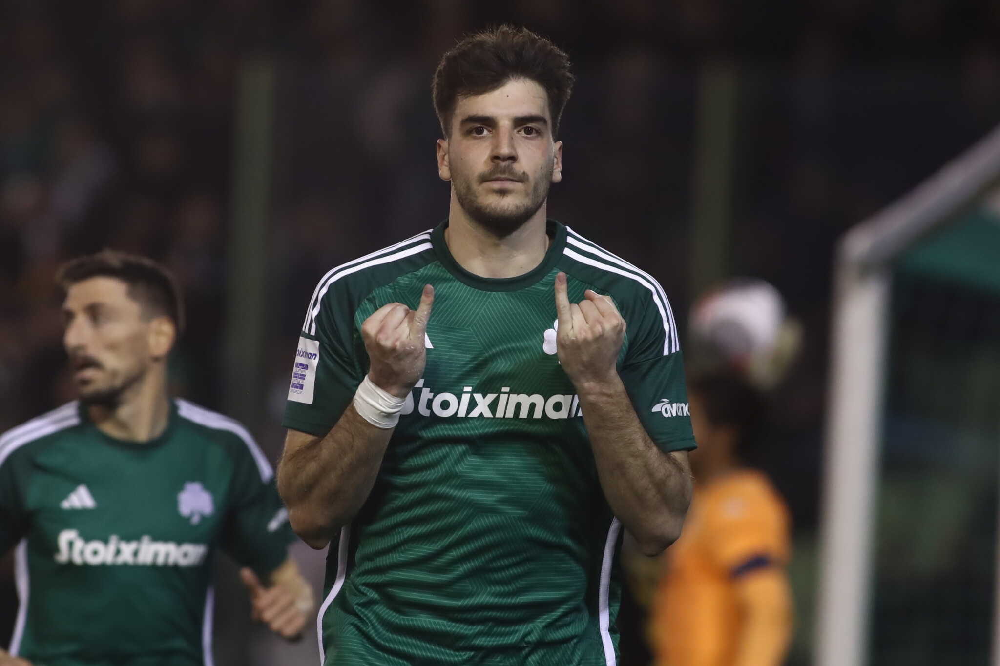 Παναθηναϊκός - Άρης 2-0: Ιωαννίδης και Μπακασέτας υπέγραψαν την πράσινη ...