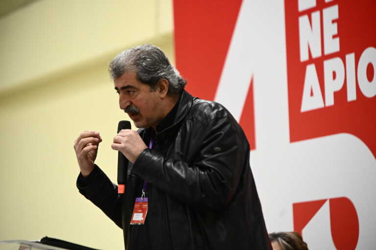 Ο Πολάκης επιμένει στην στοχοποίηση δικαστικών και δημοσιογράφων και ...