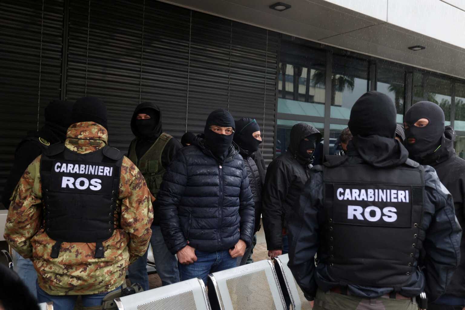 Ιταλία: Σκάνδαλο με παραβίαση προσωπικών δεδομένων - Αστυνομικός ...