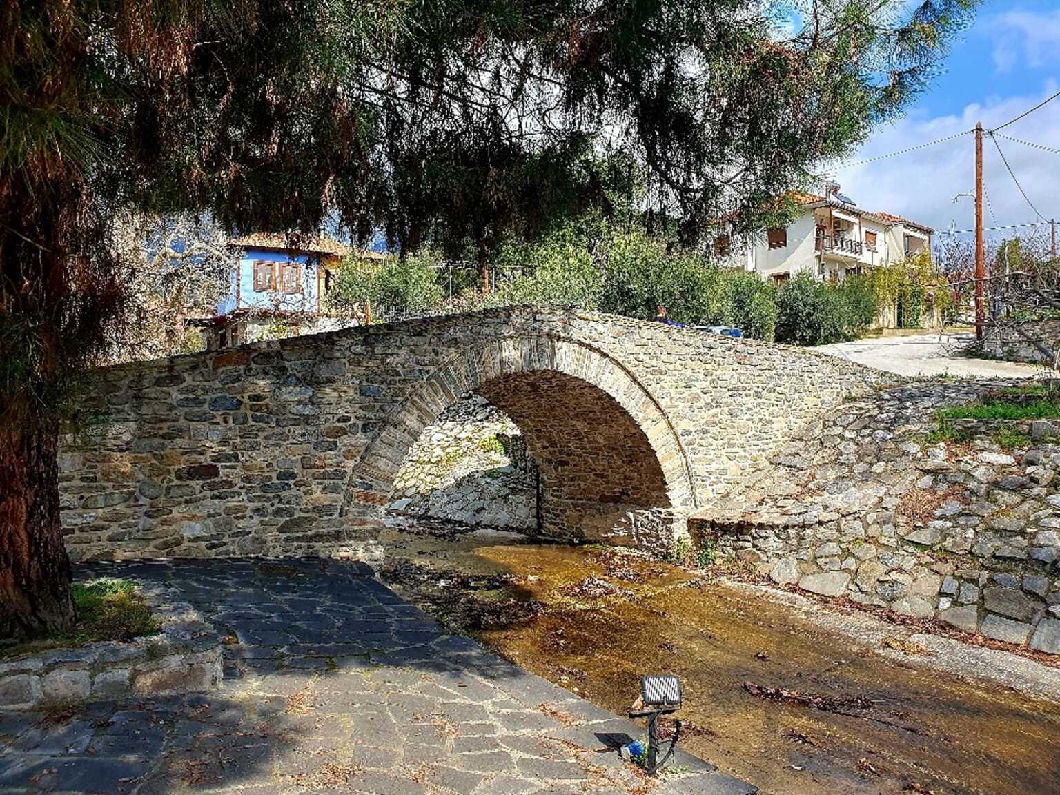 Καβάλα: Εικόνες από το χωριό Δωμάτια στους πρόποδες του Παγγαίου με ...