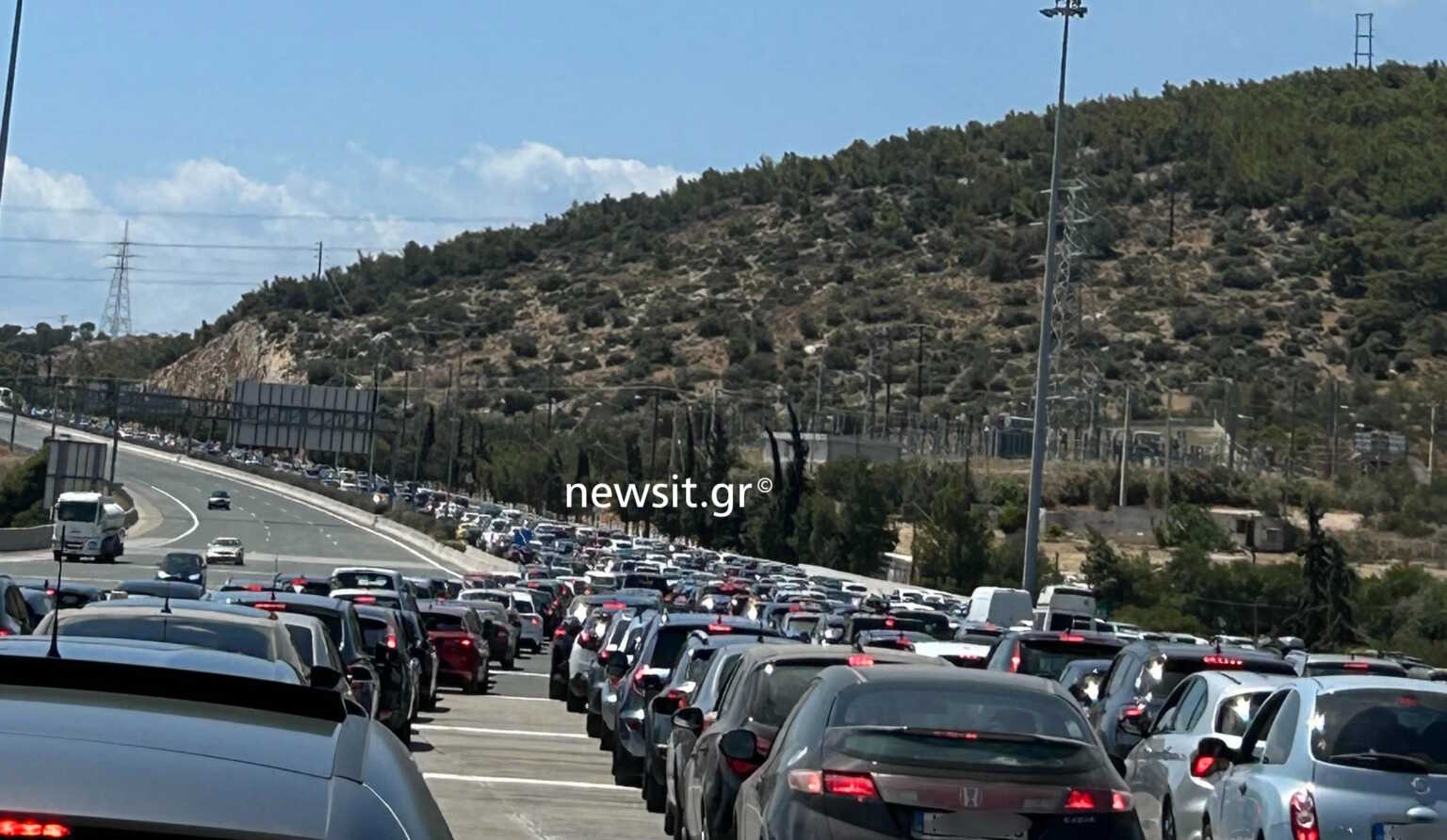 Έξοδος Πάσχα: Ουρές για γερά νεύρα σε Αττική Οδό και Εθνική προς ...