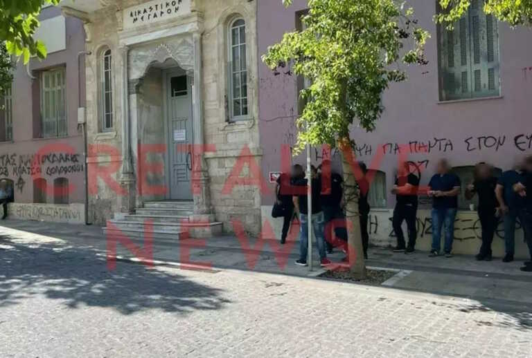 Μύκονος: Έργο τέχνης για ακόμη μία χρονιά ο viral Επιτάφιος της Αγίας ...