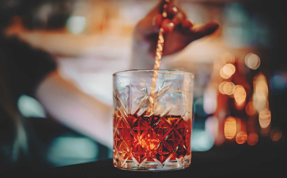 Κοκτέιλ Negroni: Λίγο πικρό, λίγο γλυκό, τέλειο