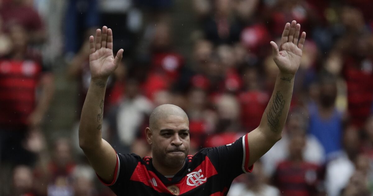 Αντριάνο: Ράγισαν καρδιές στο αποχαιρετιστήριο παιχνίδι του ...