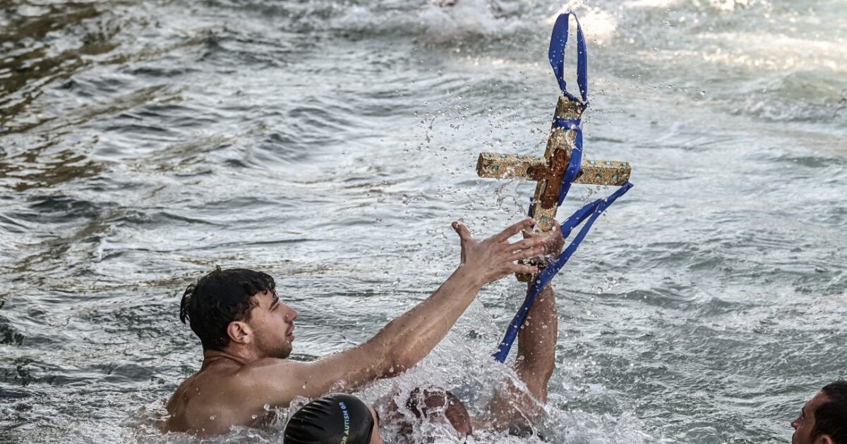 Eορτολόγιο – Θεοφάνεια : Ποιοι γιορτάζουν σήμερα 6 Ιανουαρίου 2025