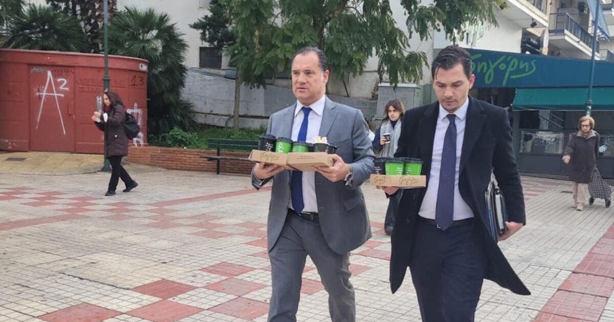 Ο Γεωργιάδης πήγε με κλειδαρά και άνοιξε το κλειστό φαρμακείο ΕΟΠΥΥ στη ...
