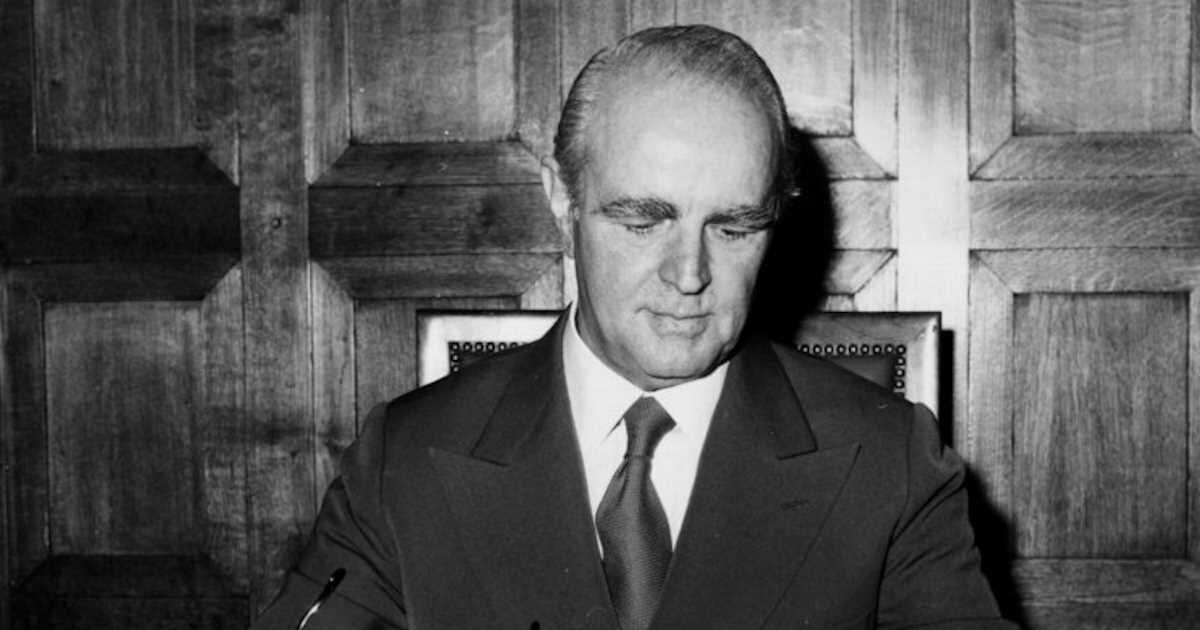 Πέθανε ο Θεόδωρος Χαριτόπουλος, «δεξί χέρι» του Κωνσταντίνου Καραμανλή