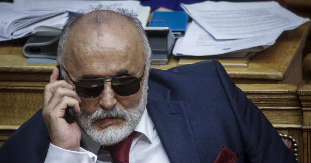 Παναγιώτης Κουρουμπλής: Έκλεψαν το αυτοκίνητο της συζύγου του - Τι λέει ...