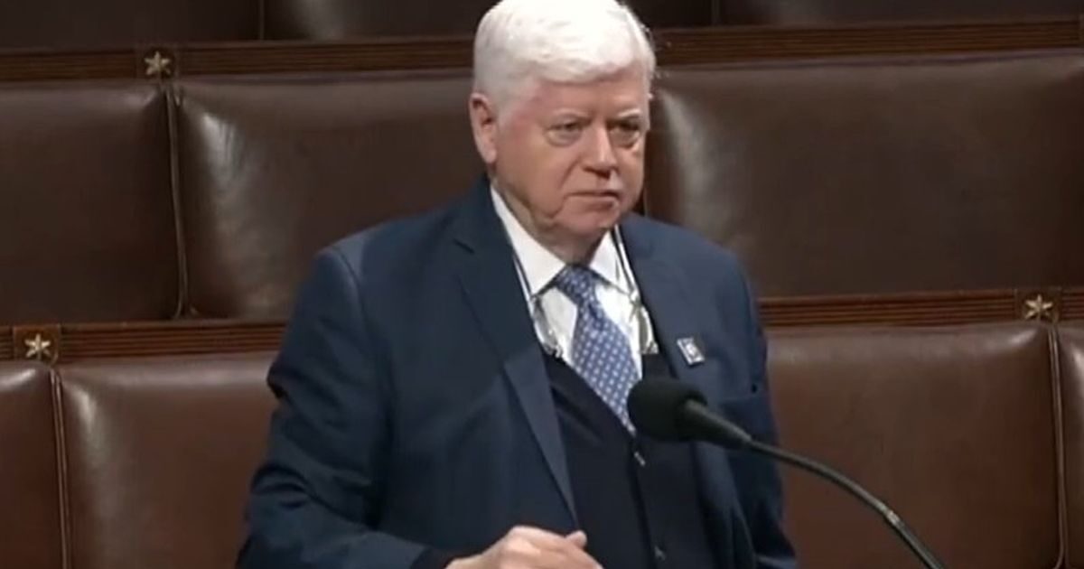 ΗΠΑ: Βουλευτής «πάγωσε» κατά τη διάρκεια ομιλίας του στο Κογκρέσο ...