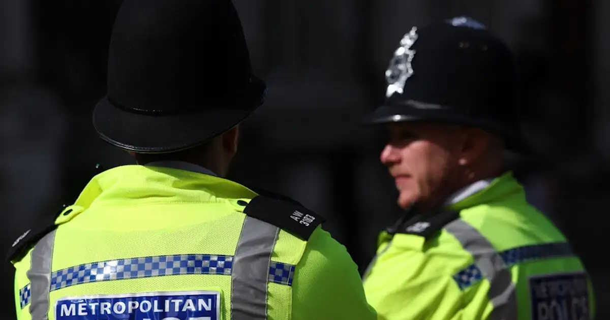 Λονδίνο: Βίντεο από άγριο ξύλο μεταξύ 9 ανδρών στη μέση του δρόμου