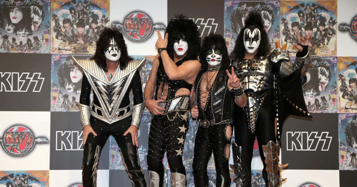 Gene Simmons: Ο frontman των Kiss δίνει την ευκαιρία σε fan να γίνει ο ...