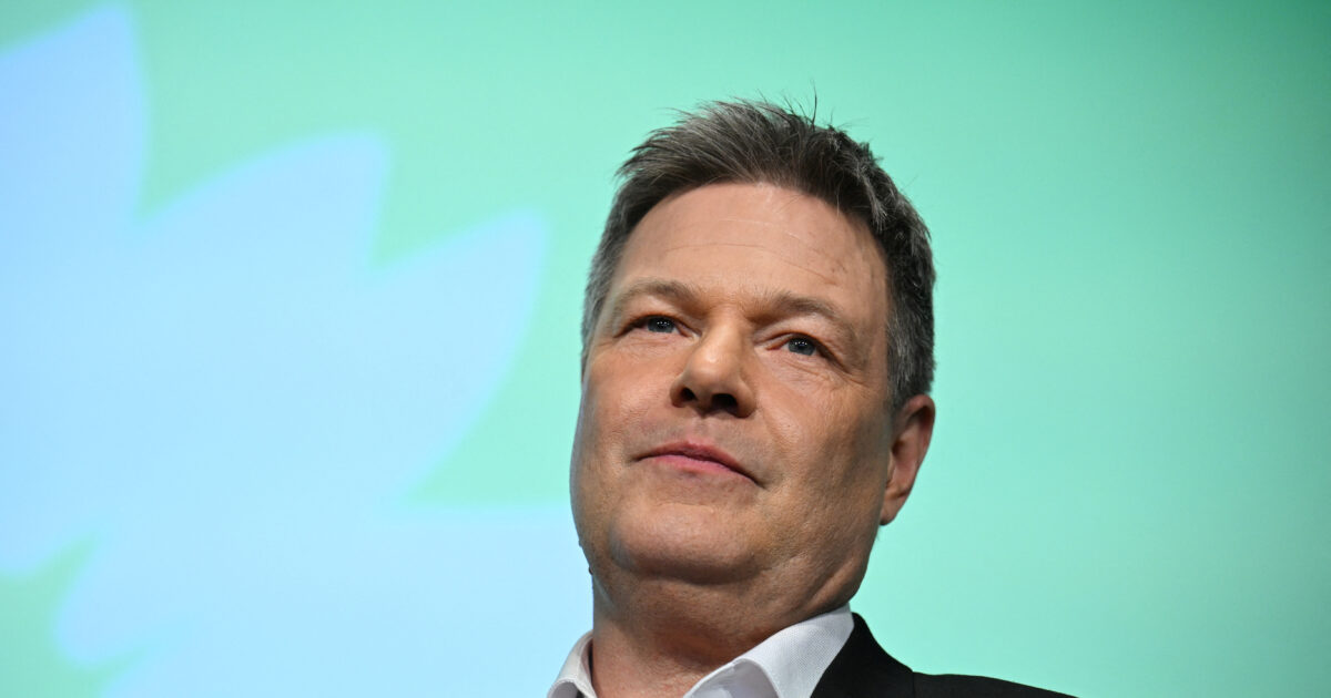 Γερμανία: Ο Χάμπεκ ζητά αποδέσμευση 3,1 δισ. ευρώ για την άμυνα της ...