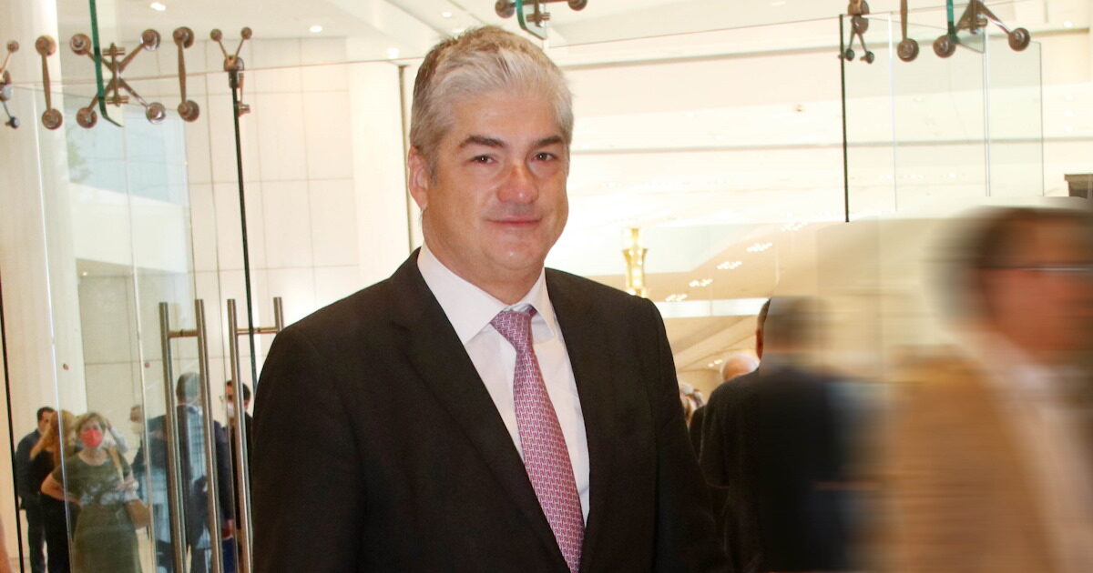 Θέμης Σοφός: Η συγκινητική ανάρτηση για τον πατέρα του που πέθανε σαν ...