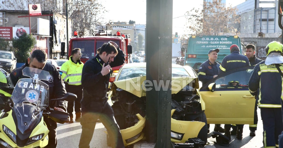 Νεκρός οδηγός ταξί που έπεσε σε κολόνα στην Πειραιώς - Τραυματισμένη η ...
